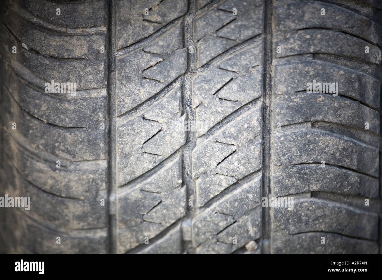 Patterns and textures car tyre Stock Photo - Alamy