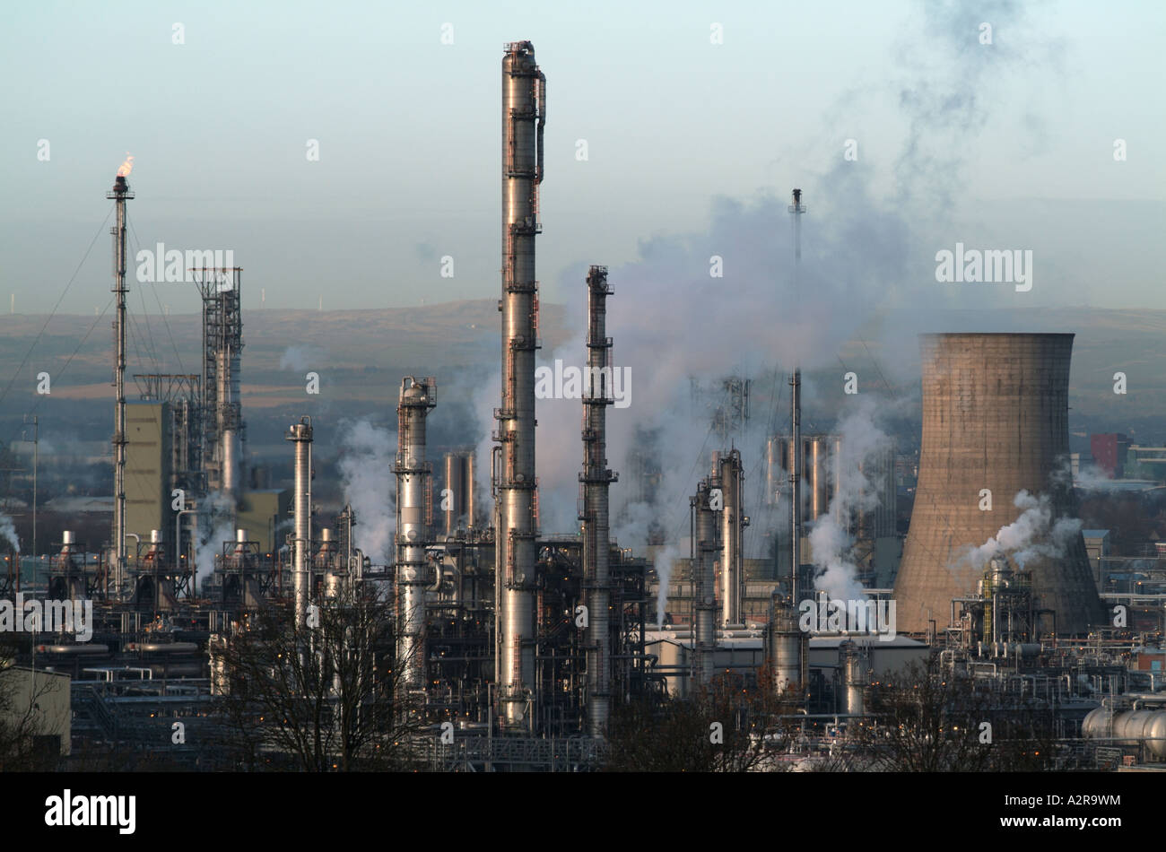 Fractionating Tower High Resolution Stock Photography and Images - Alamy