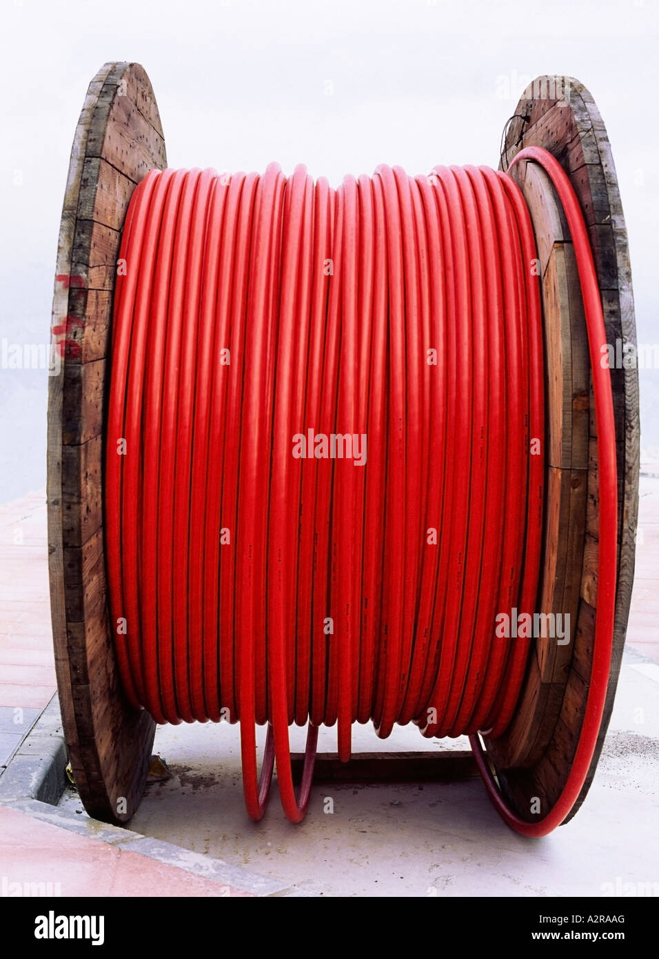 Wire drum hi-res stock photography and images - Alamy