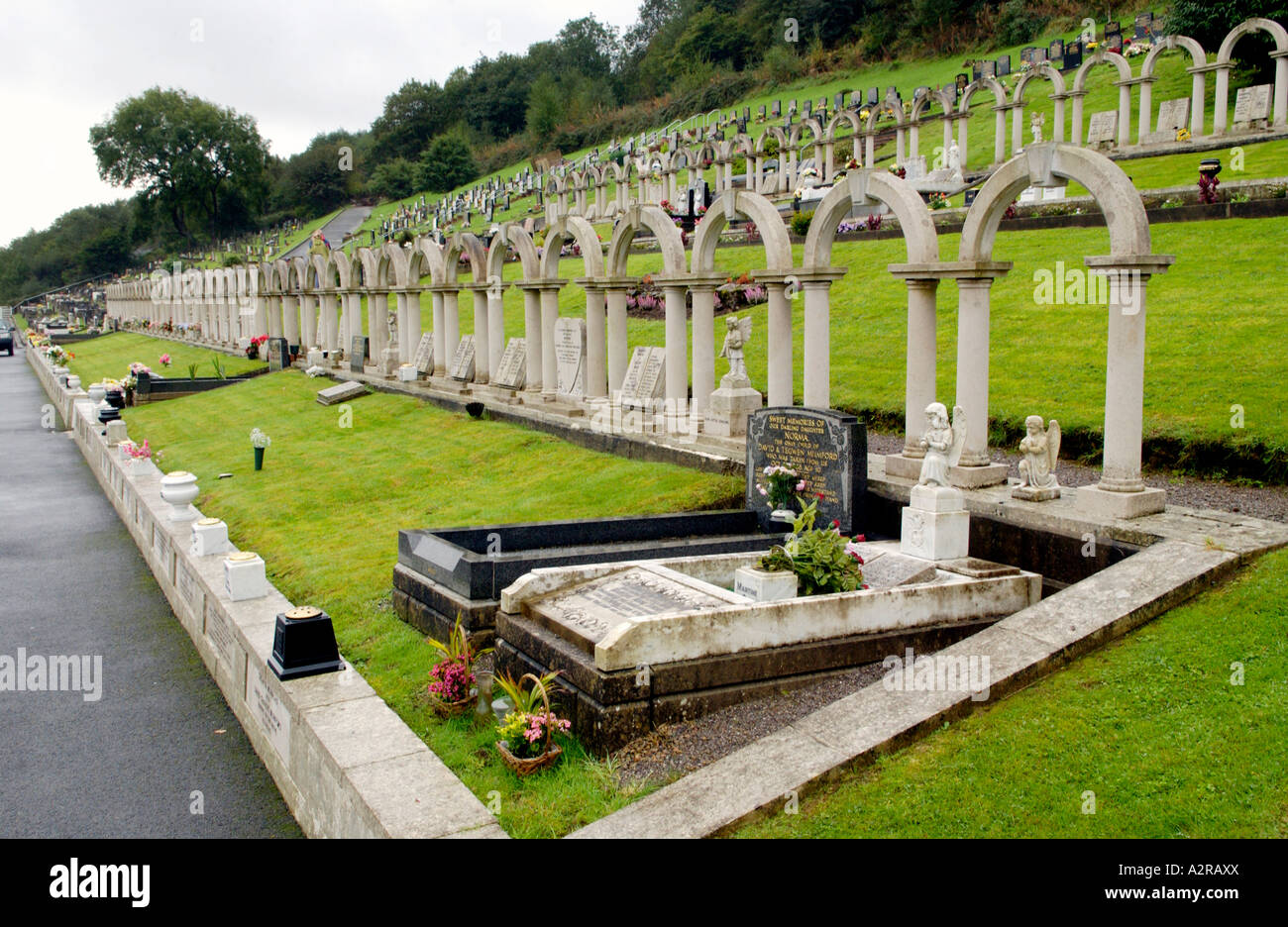 Aberfan memorial hi-res stock photography and images - Alamy