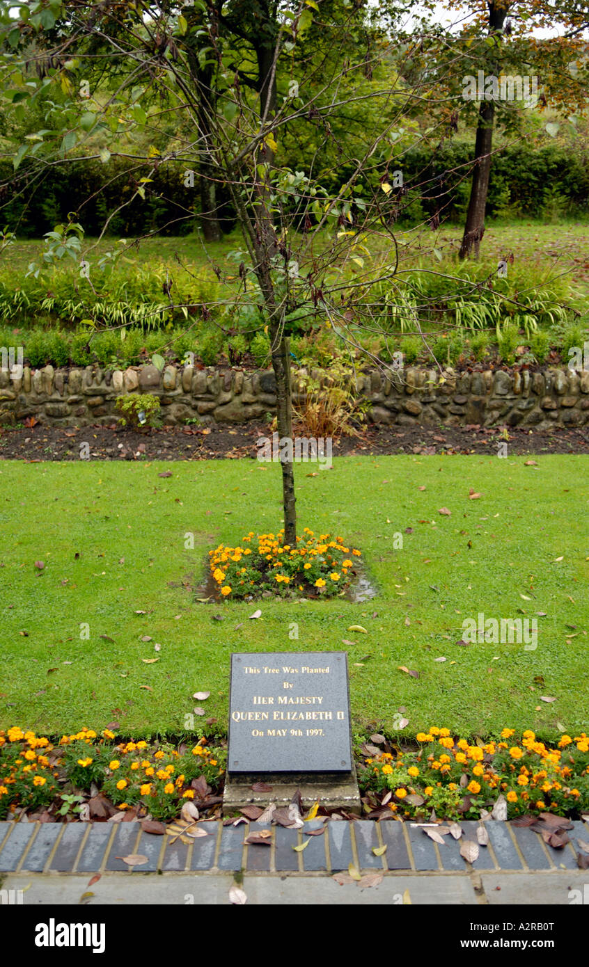 Aberfan memorial hi-res stock photography and images - Alamy