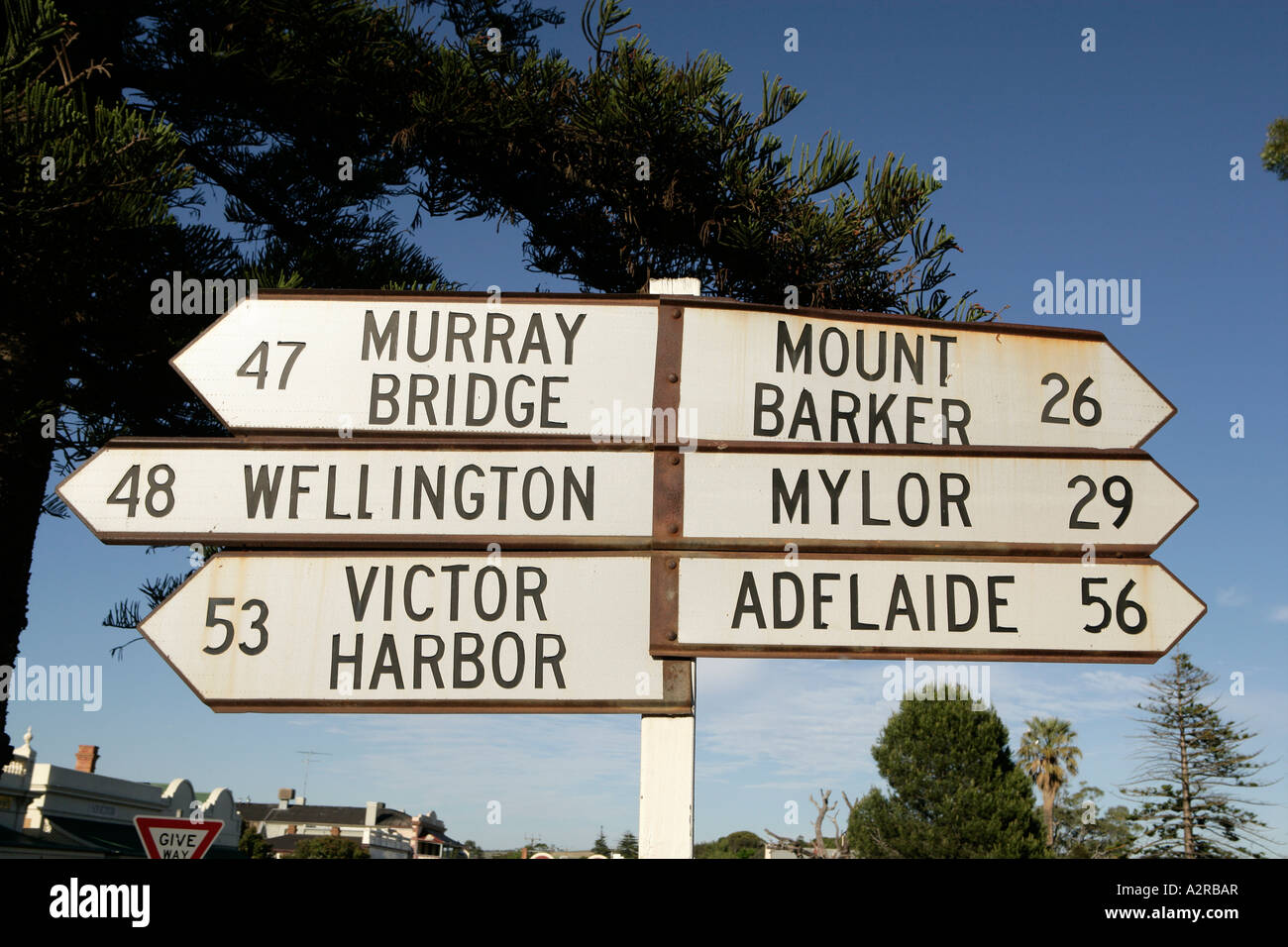 Road sign in heart of rural town in South Australia Stock Photo - Alamy