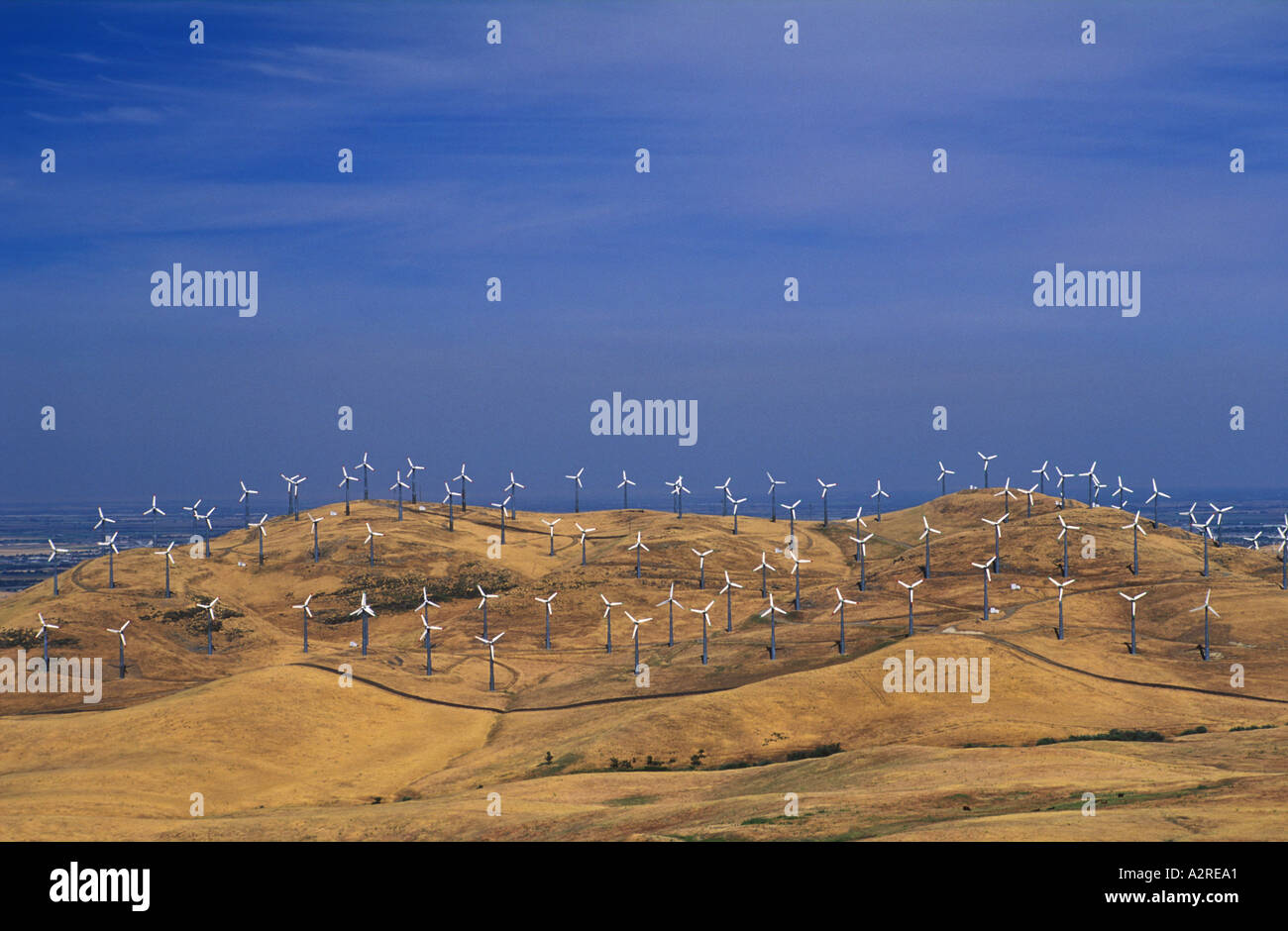 Altamont pass windmills california hi-res stock photography and images ...