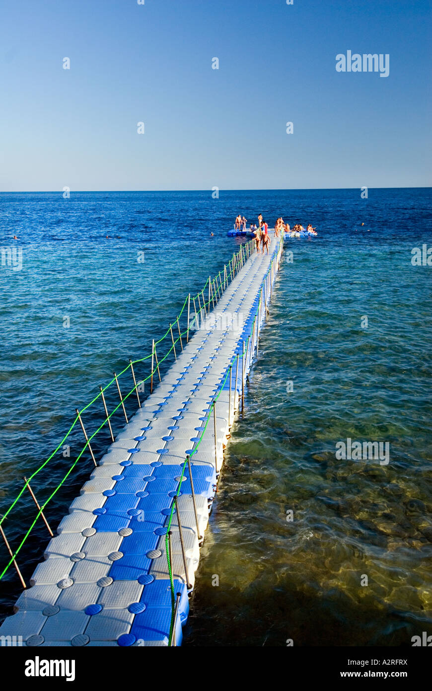 swimming platform base diver HOUSEREEF house reef riff Sharm El Sheikh ...