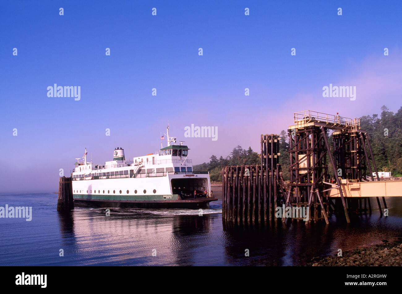 Quinnault ferry hi-res stock photography and images - Alamy