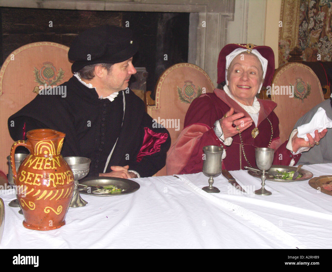 Banqueting table tudor hi-res stock photography and images - Alamy