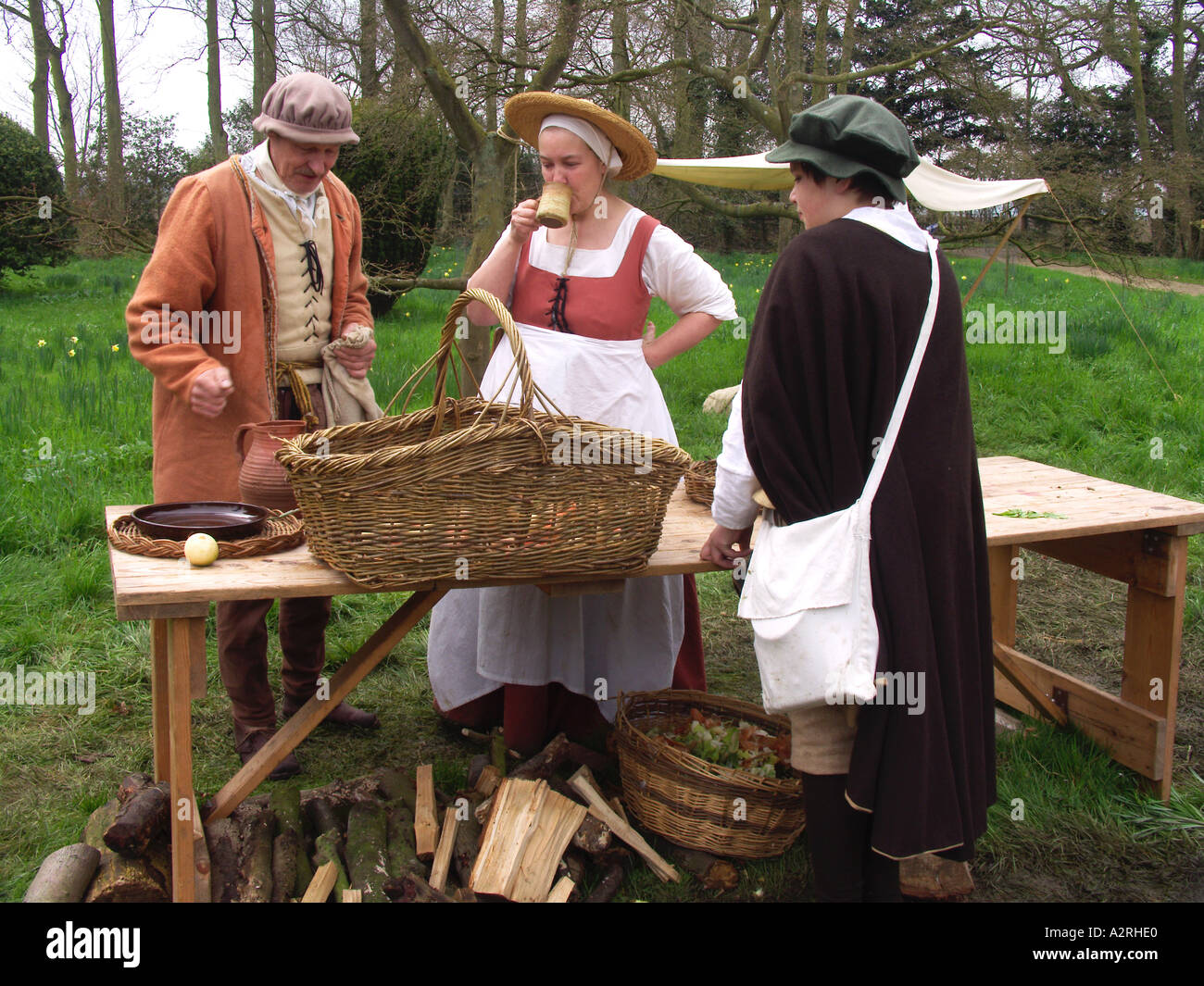 People elizabethan hi-res stock photography and images - Alamy