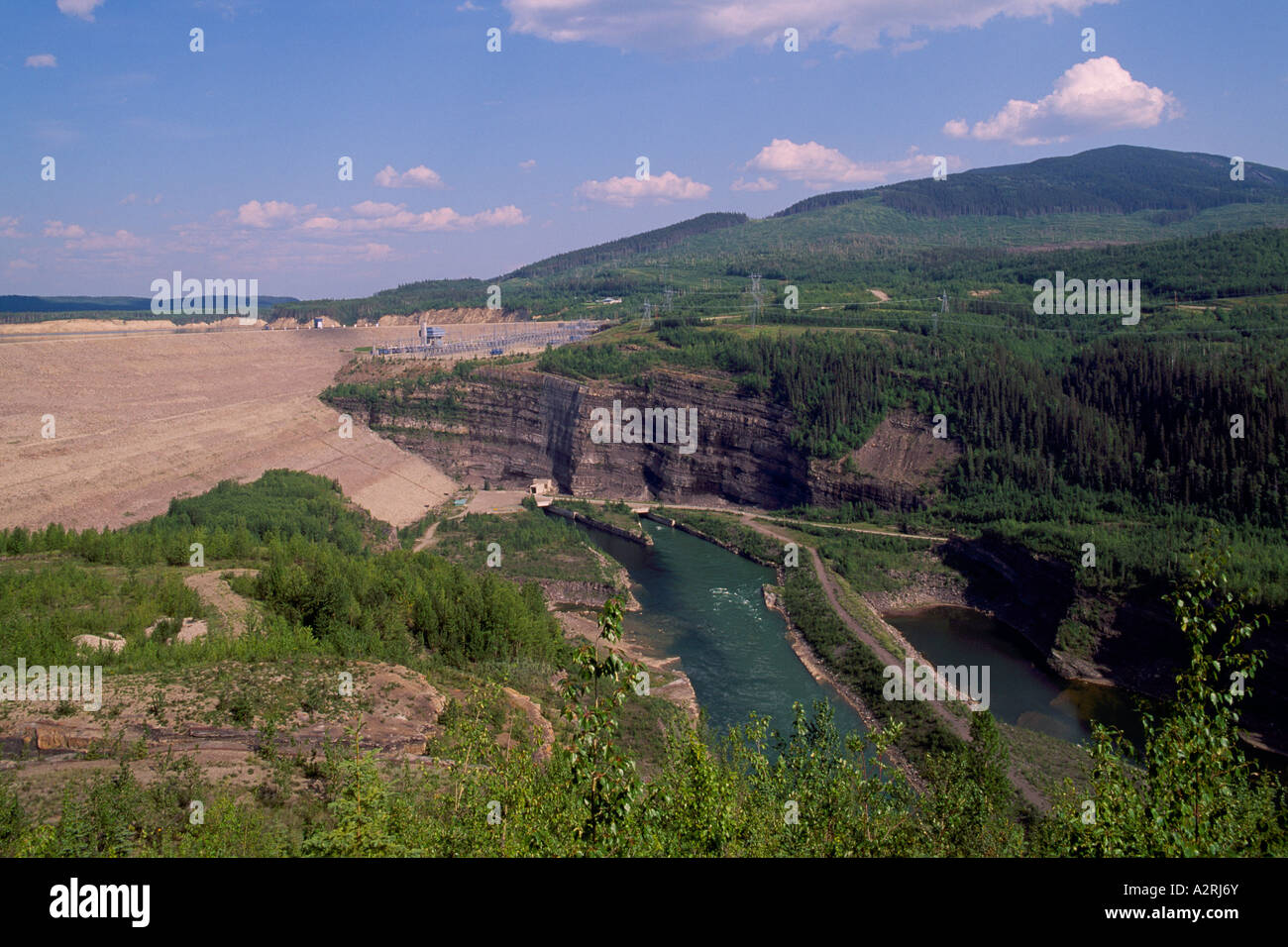 The WAC Bennett Dam on the Peace River and the Gordon M Shrum Power ...