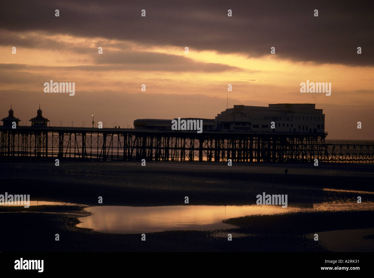 blackpool beach 1989 Stock Photo - Alamy