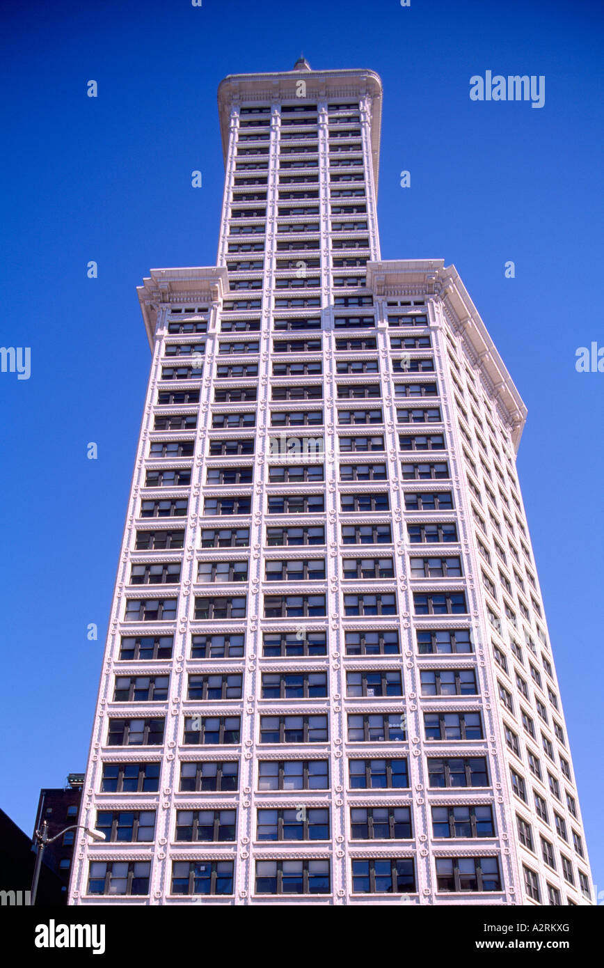 Historic smith tower hi-res stock photography and images - Alamy