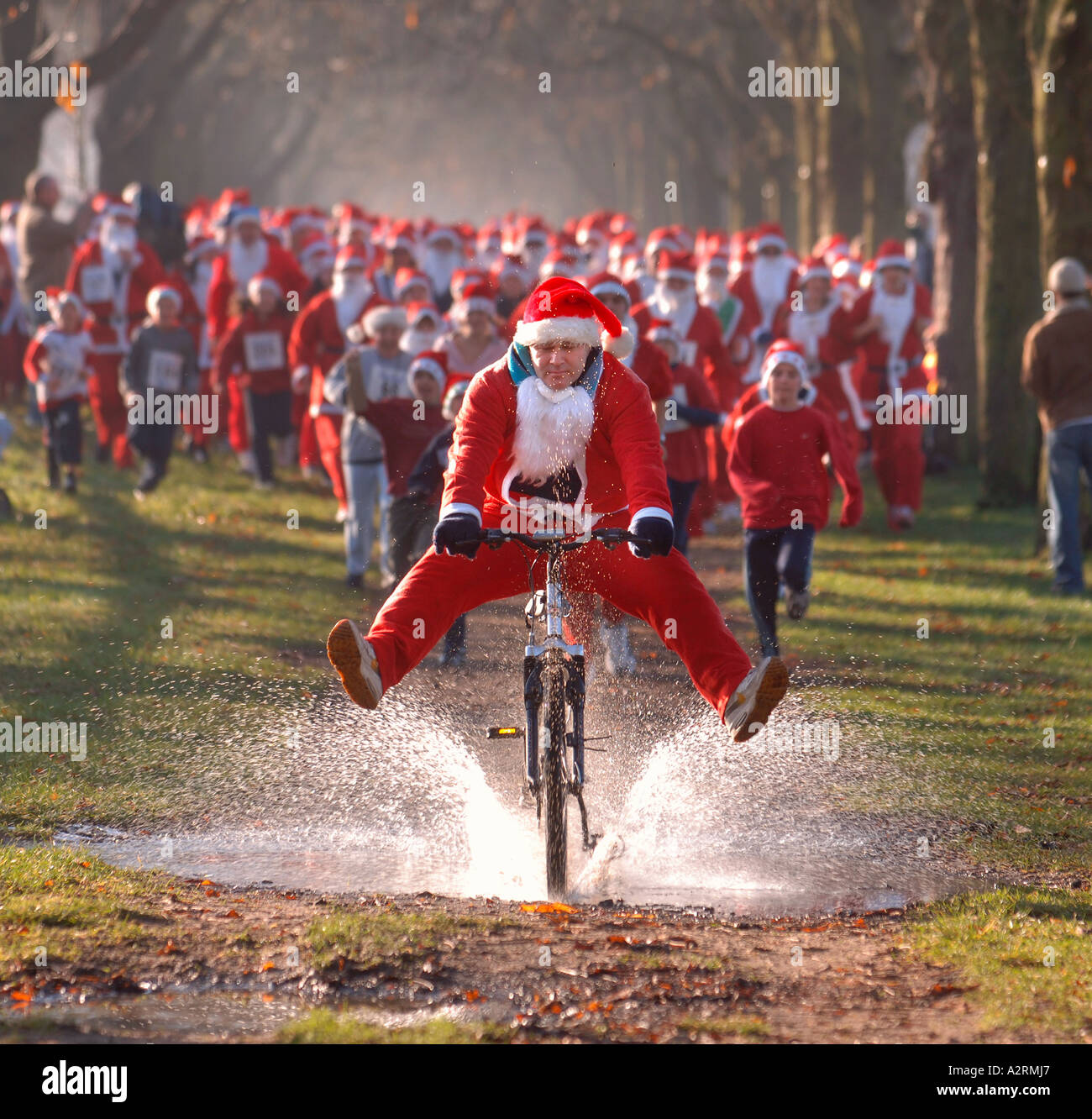 Santa claus run cycle hi-res stock photography and images - Alamy