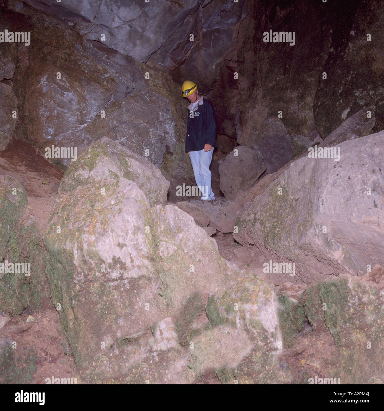 Tourist Spelunker explores Riverbend Cave at Horne Lake Caves ...
