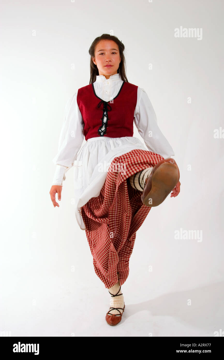 Young dancer with Basque traditional garb Stock Photo - Alamy