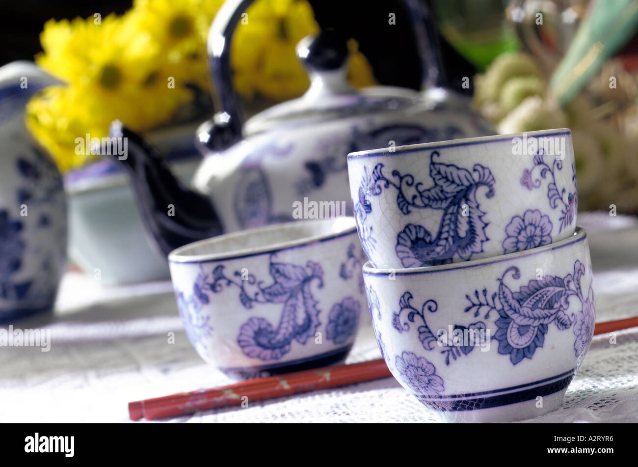 chinese tea cups Stock Photo - Alamy