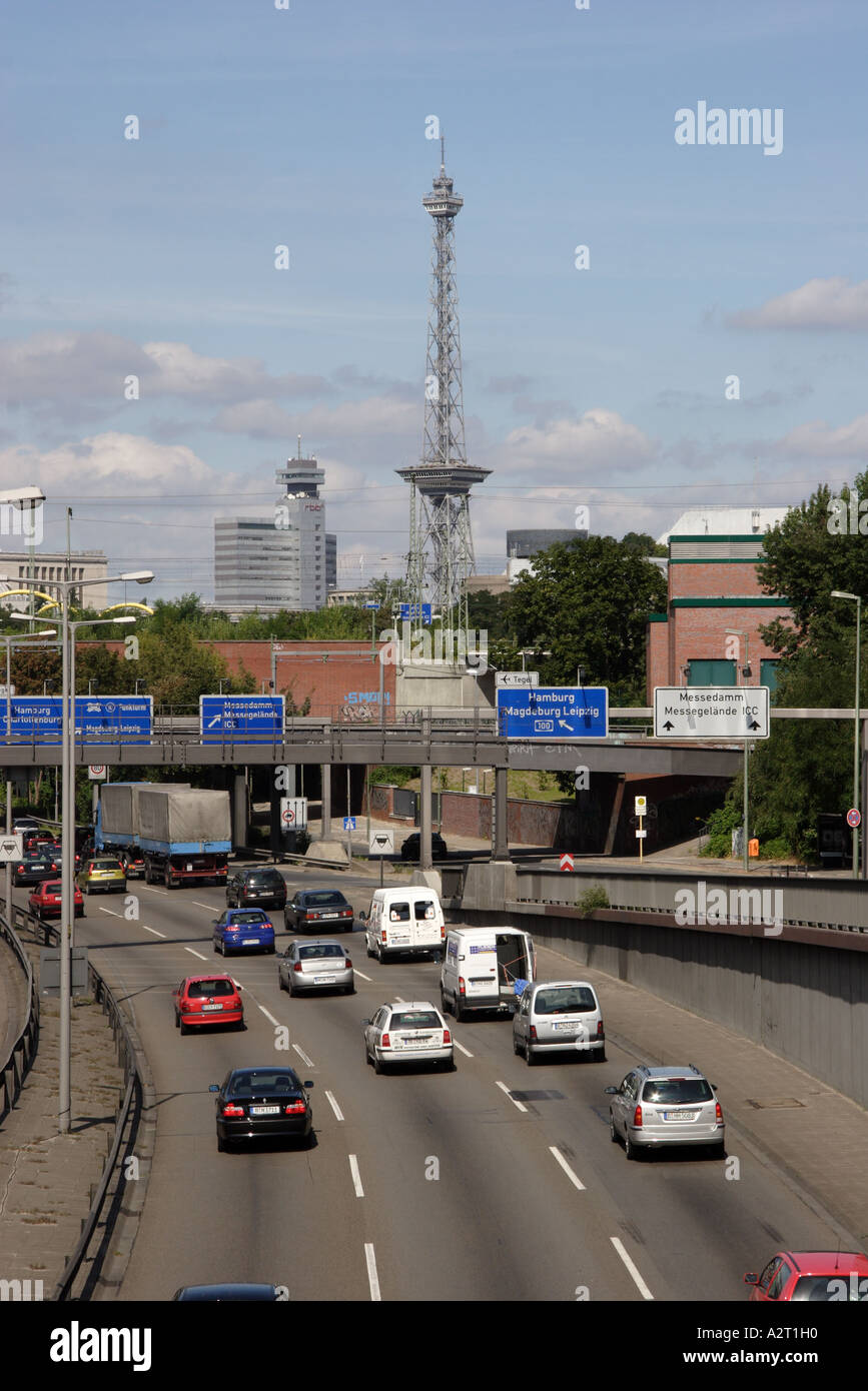 Freeway stadtautobahn hi-res stock photography and images - Alamy