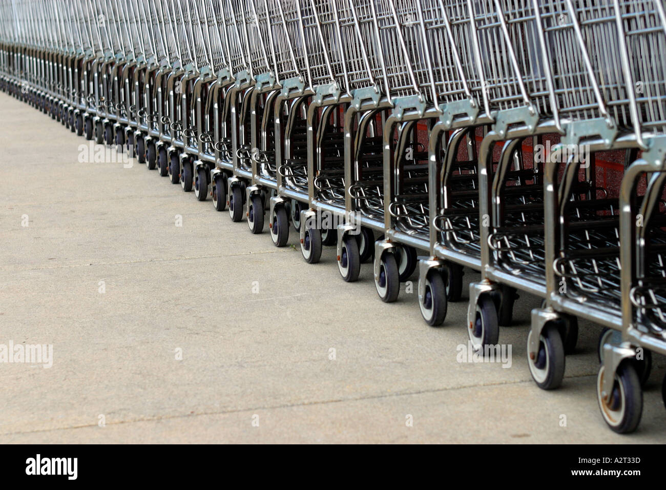 Shopping Carts At Grocery Store Stock Photo - Alamy