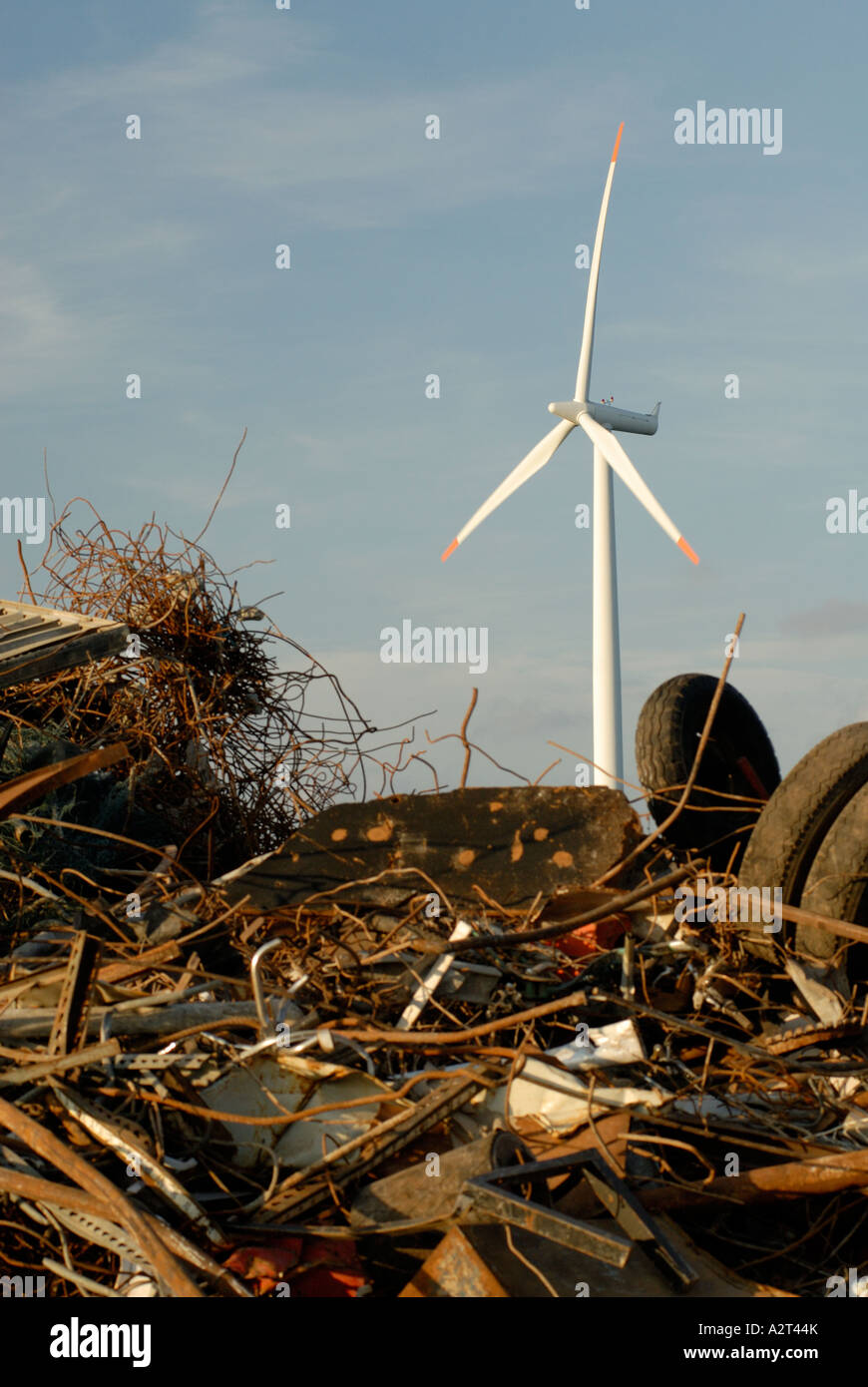 Wind turbine blades garbage hi-res stock photography and images - Alamy