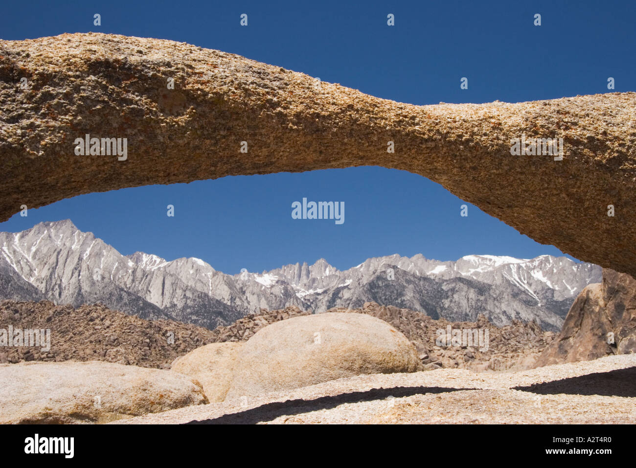Arch mountain crest hi-res stock photography and images - Alamy