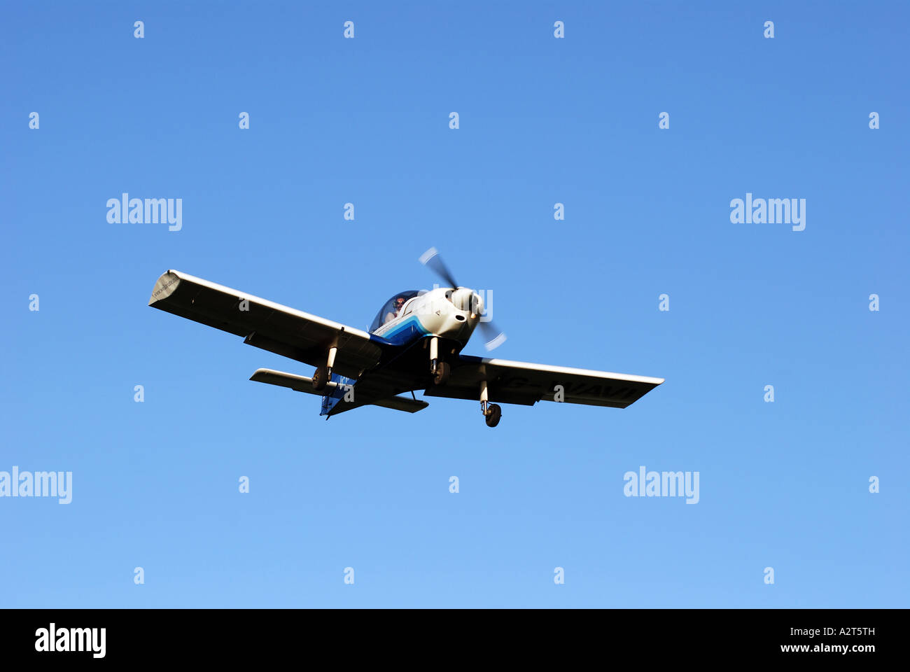 Robin light aircraft hi-res stock photography and images - Alamy