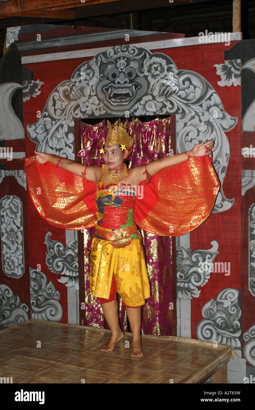 Traditional Balinese Dance Performance Stock Photo - Alamy