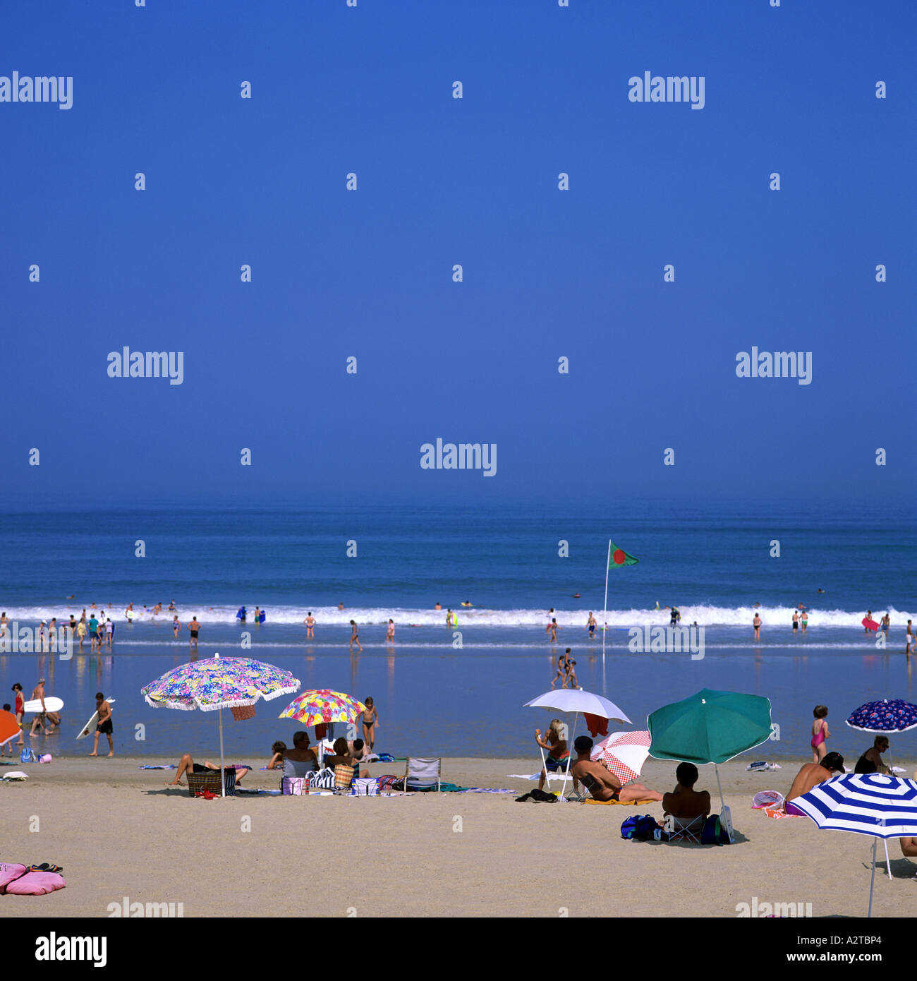 PEOPLE ON GRANDE PLAGE BEACH BIARRITZ BASQUE COUNTRY FRANCE Stock Photo ...