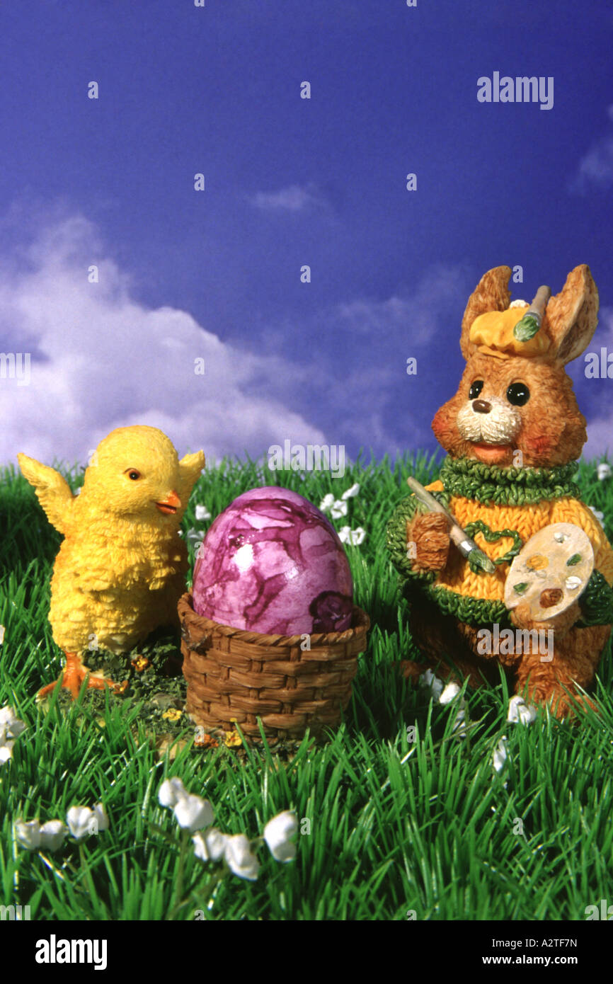 easter bunny painting eggs Stock Photo - Alamy