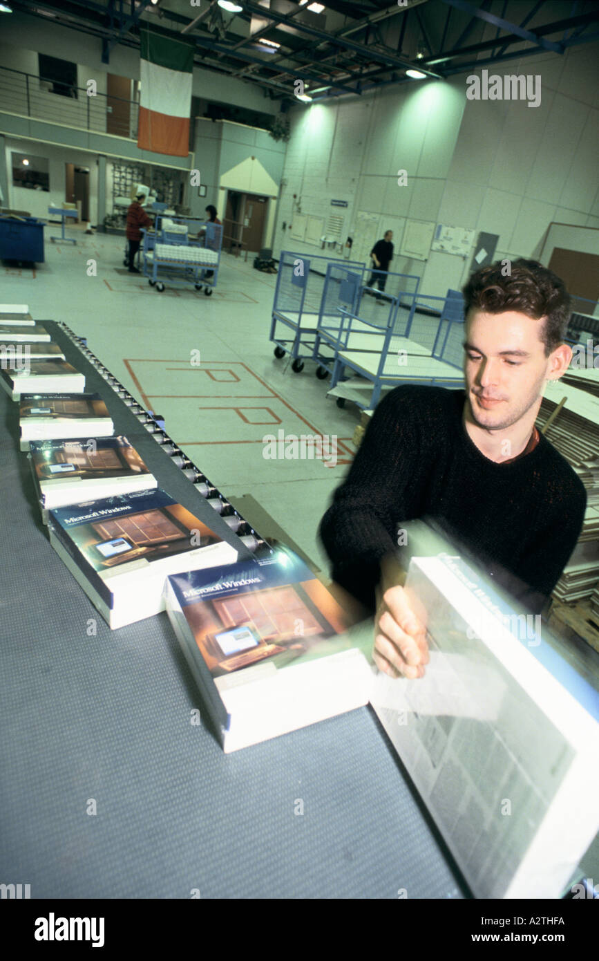 man working in a microsoft computer software plant, dublin Stock Photo ...