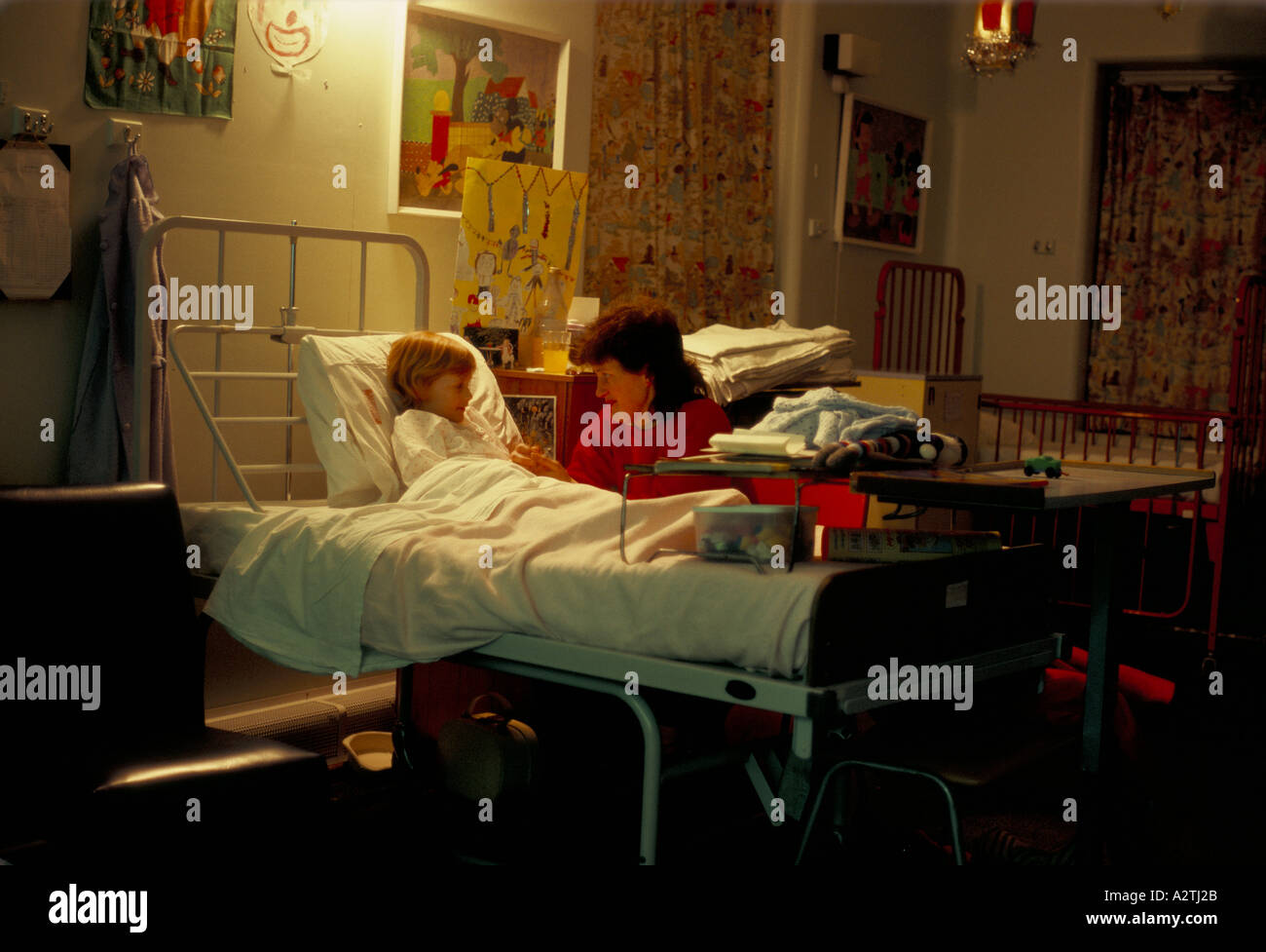 hospital bedside visit Stock Photo - Alamy