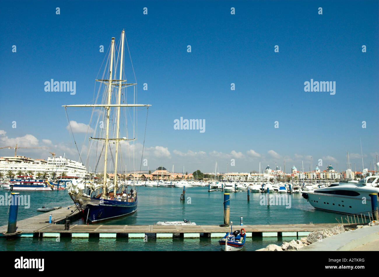 Yacht going marina hi-res stock photography and images - Alamy