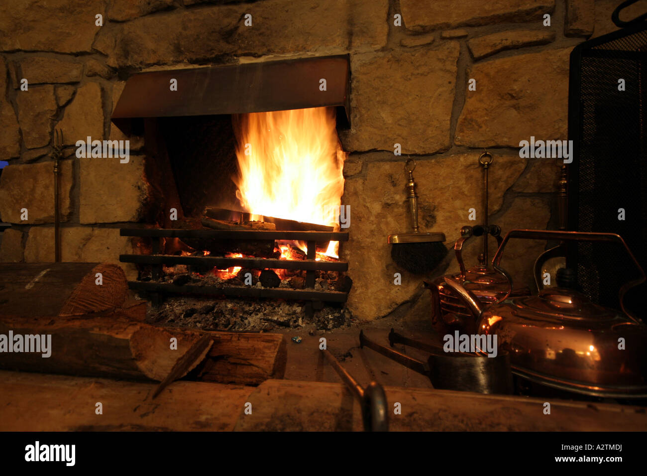 Fireplace screens hi-res stock photography and images - Alamy