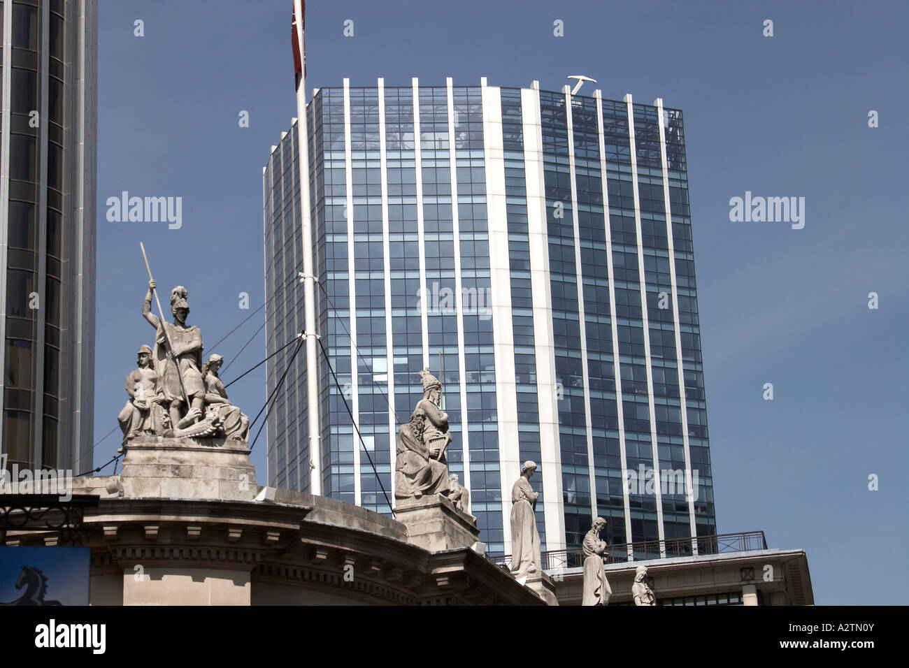 Britannia statue statues london hi-res stock photography and images - Alamy
