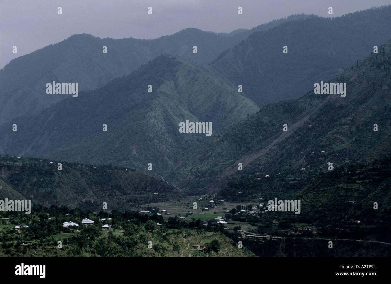 kashmir under conflict 1999 the mountains of the indian line of control ...