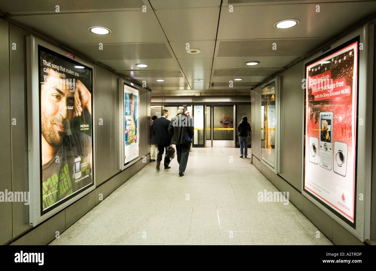 Connecting passage hi-res stock photography and images - Alamy