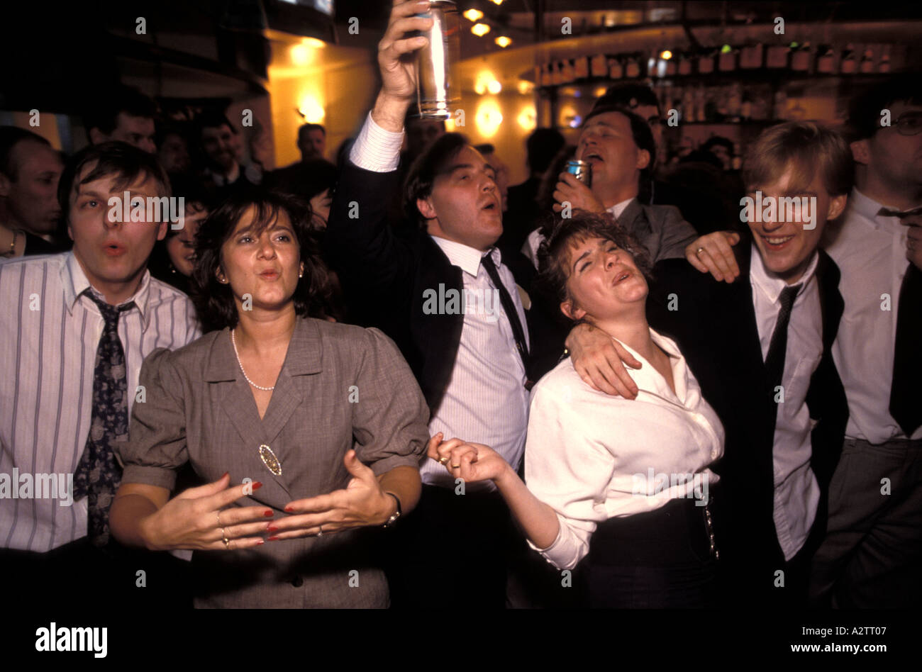 Yuppies london 1990s hi-res stock photography and images - Alamy