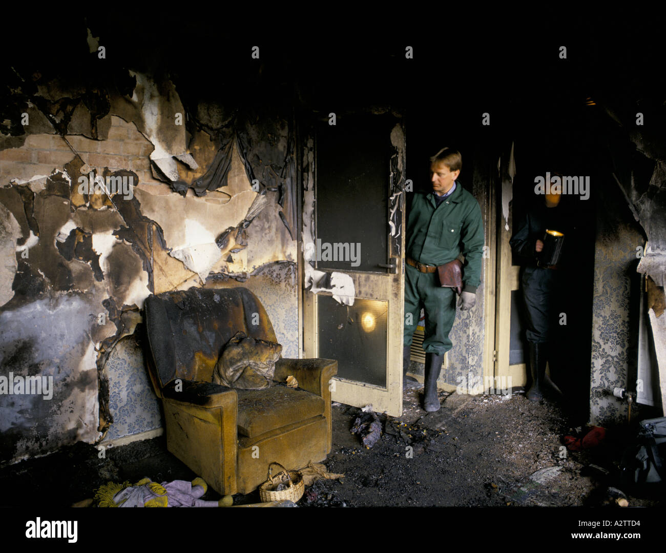 police forensic scientists investigating a home fire london Stock Photo ...