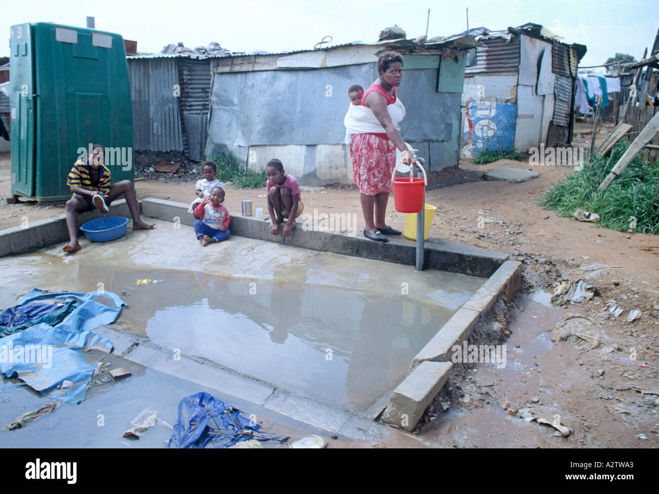 Squatter camp south africa hi-res stock photography and images - Alamy
