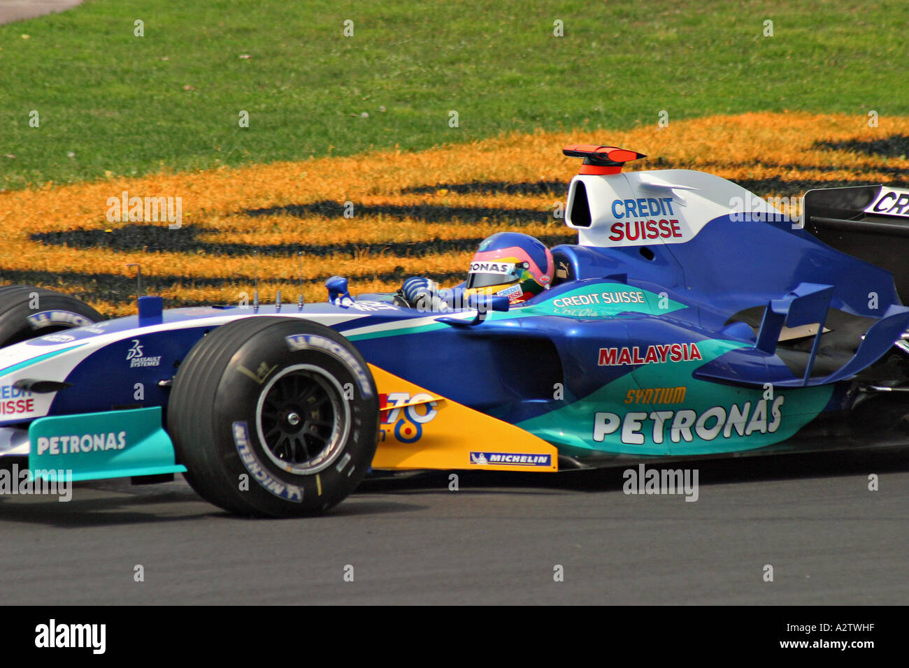 Formula 1 cars and pole position hi-res stock photography and images ...