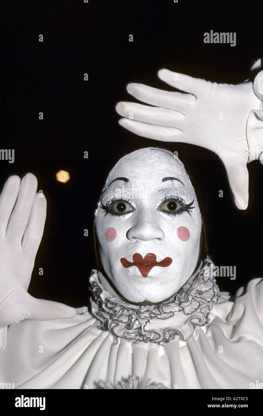 performance artist paris Stock Photo - Alamy