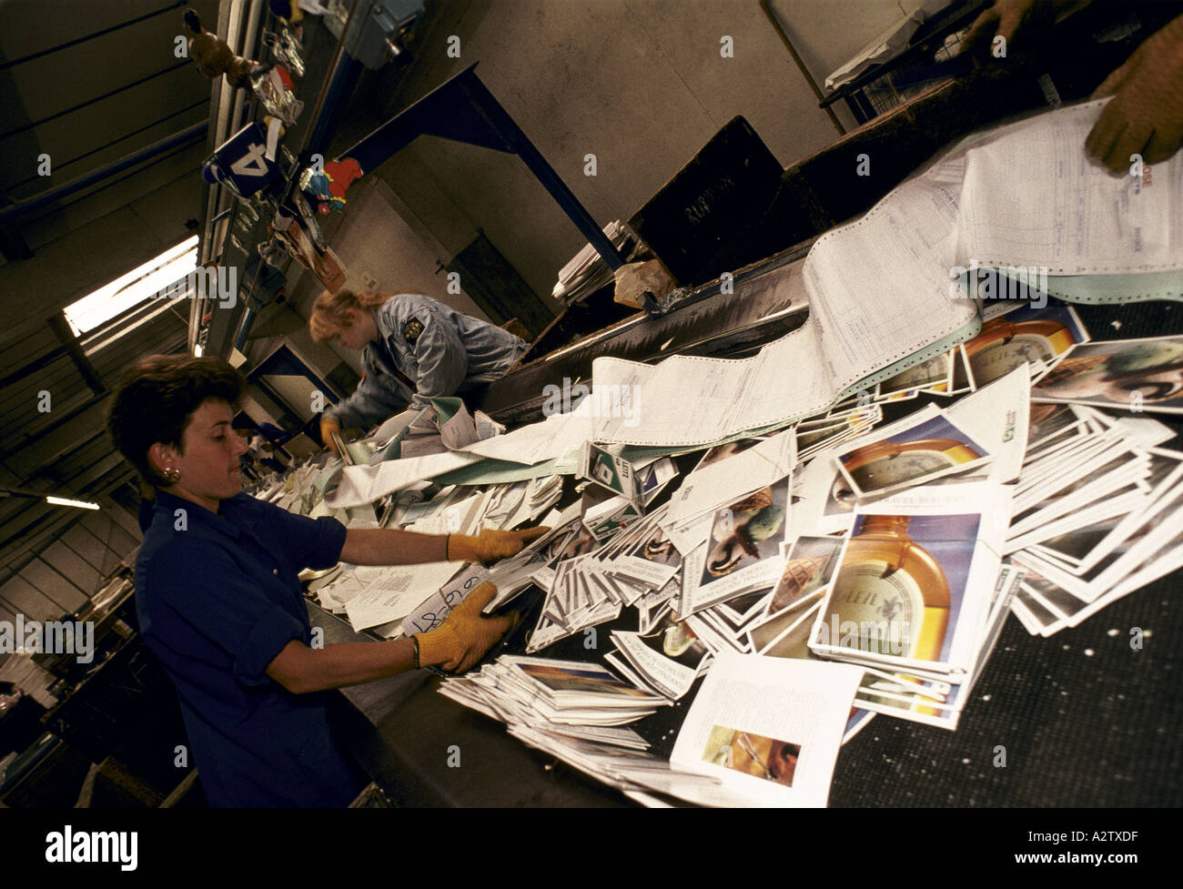 paper recycling plant Stock Photo - Alamy