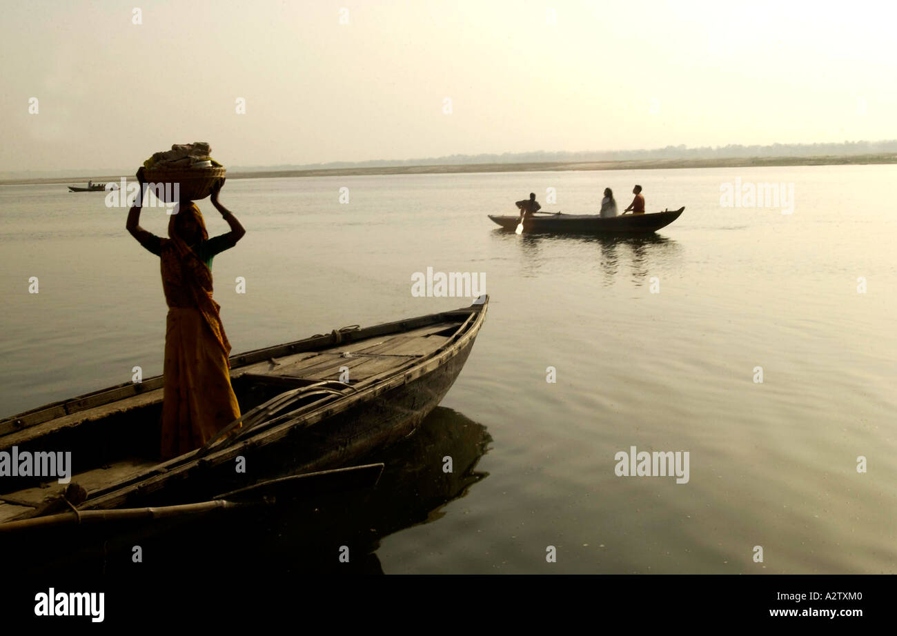 Varanassi ganges river hi-res stock photography and images - Alamy