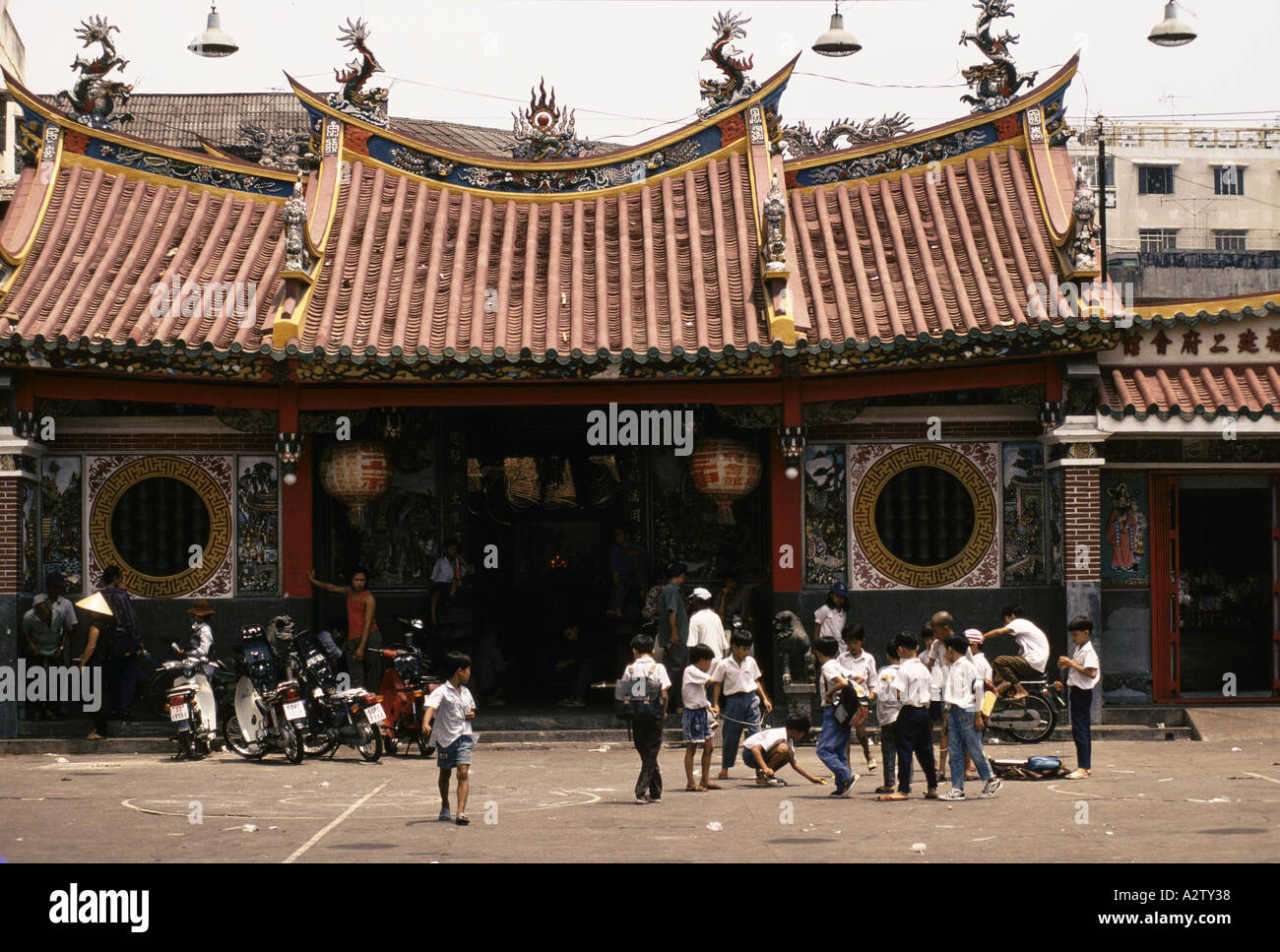 saigon temple school vietnam 1994 Stock Photo - Alamy