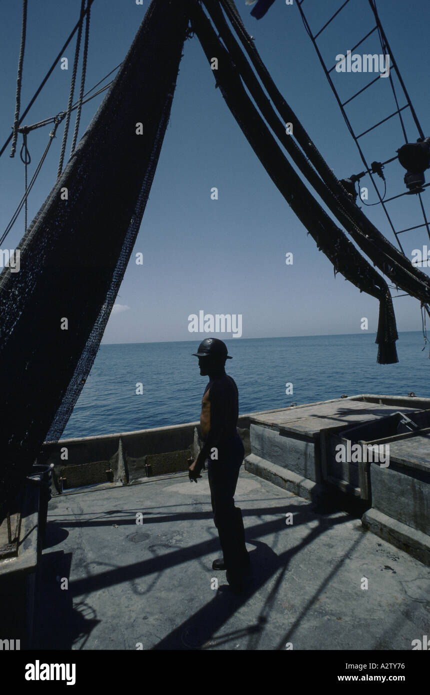 Man standing fishing hi-res stock photography and images - Alamy