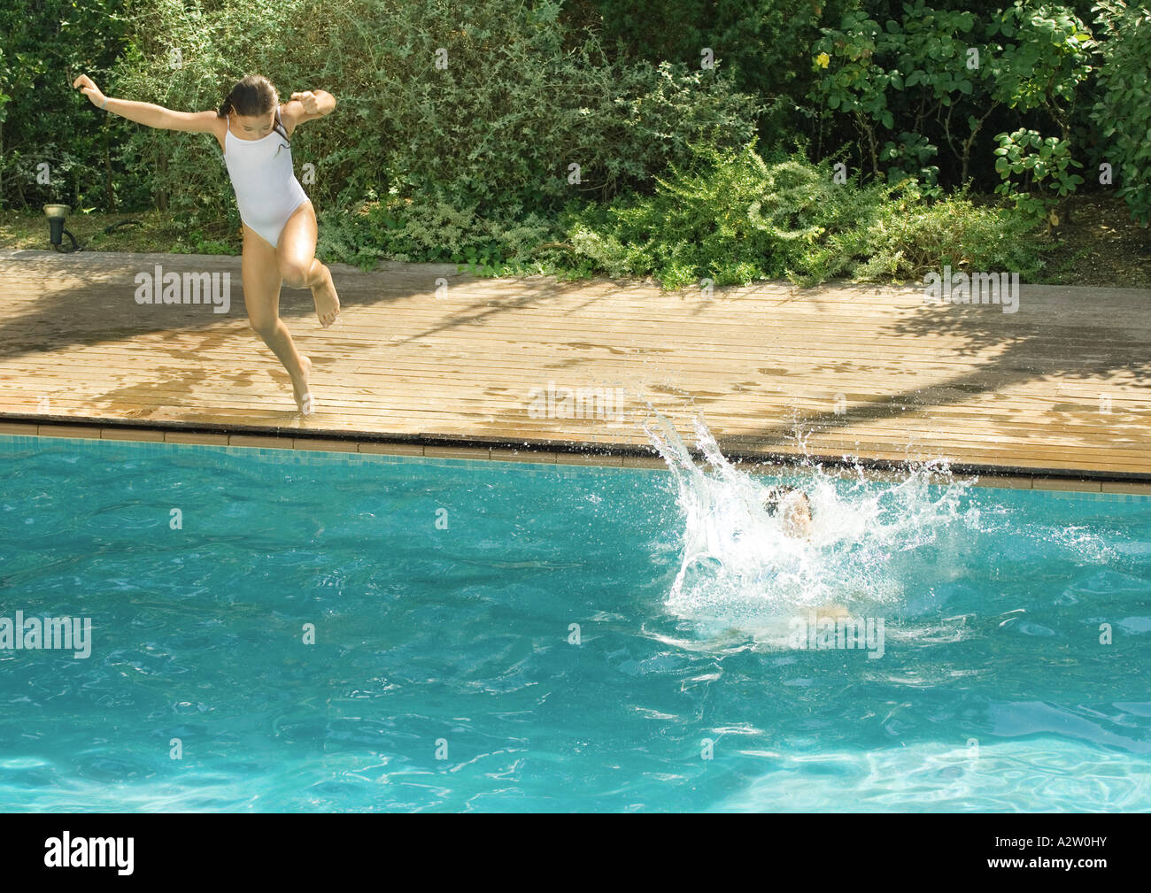 Kids jumping up and down hi-res stock photography and images - Alamy