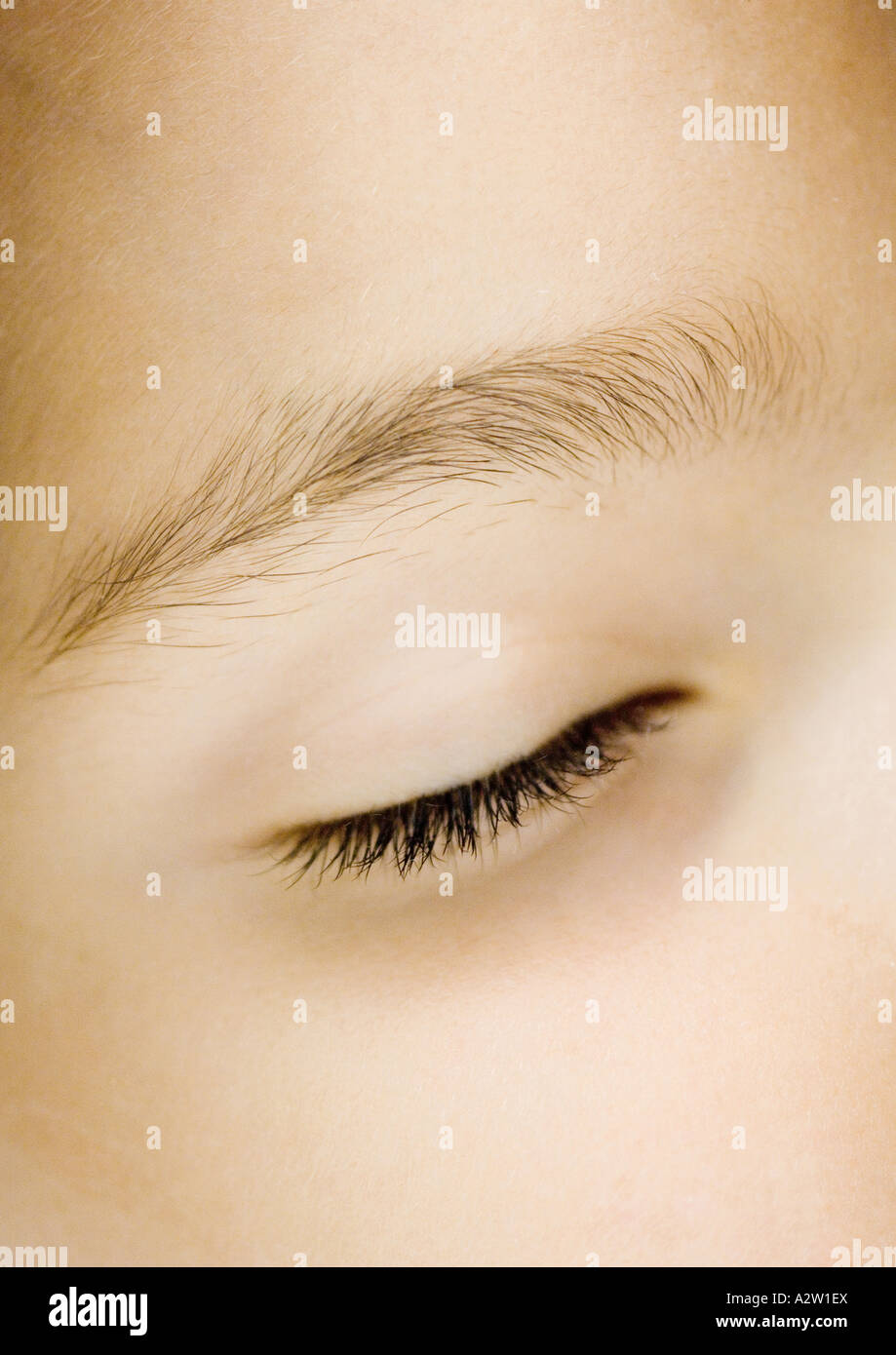 Girl's closed eye, extreme close-up Stock Photo - Alamy