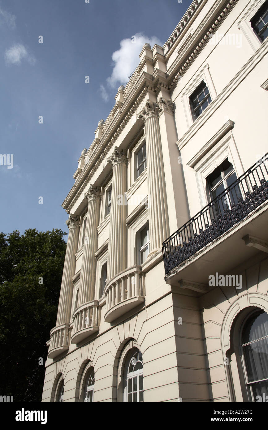 Stucco Victorian terraced house and building corner on Belgrave Square ...