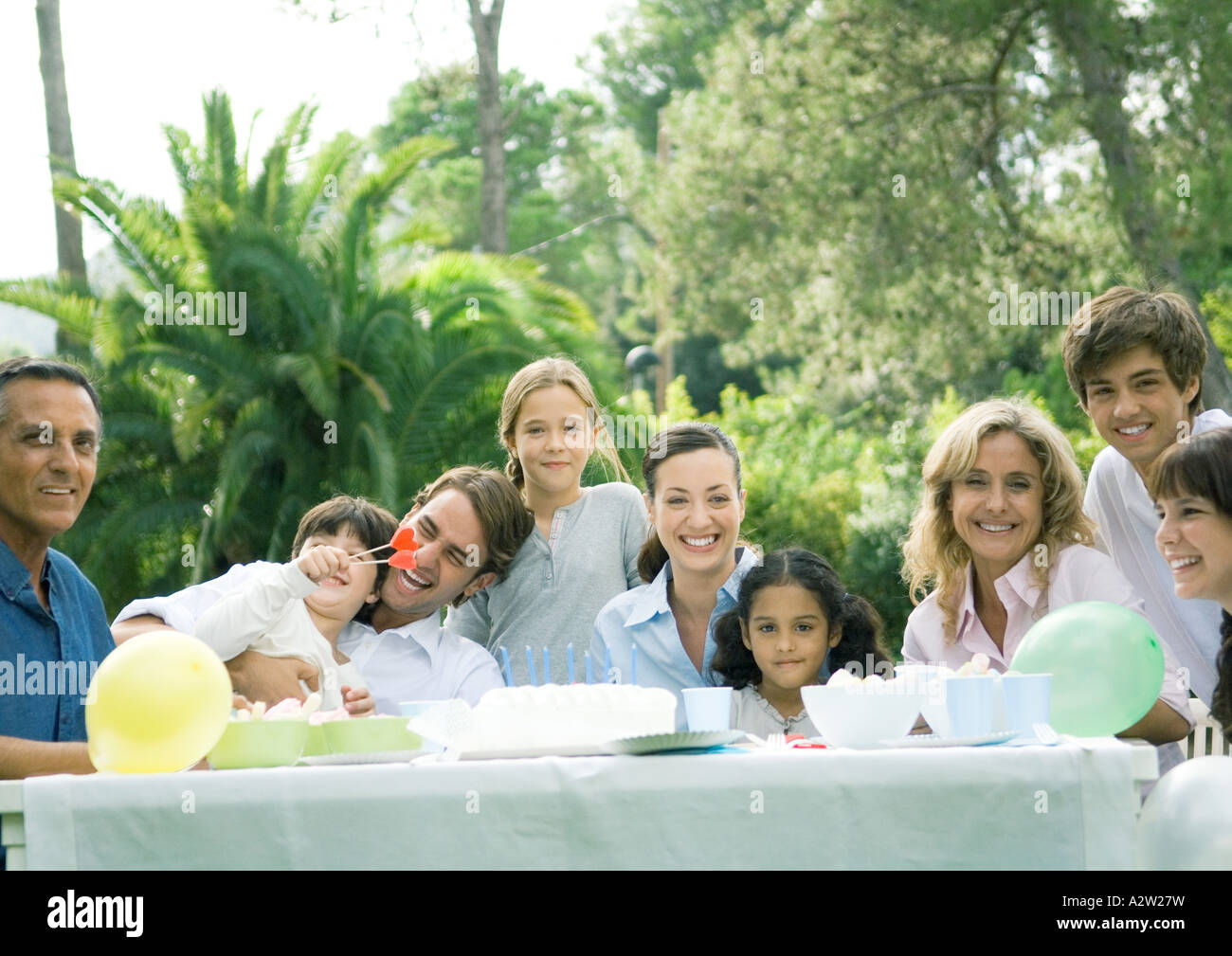 Two generational families hi-res stock photography and images - Alamy