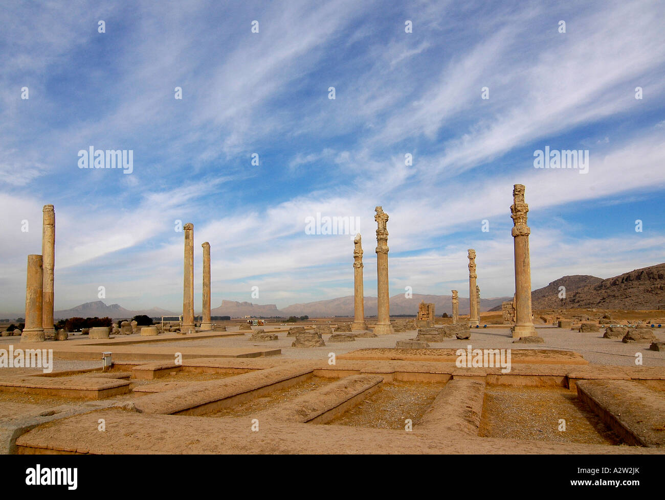 Persian pillar High Resolution Stock Photography and Images - Alamy