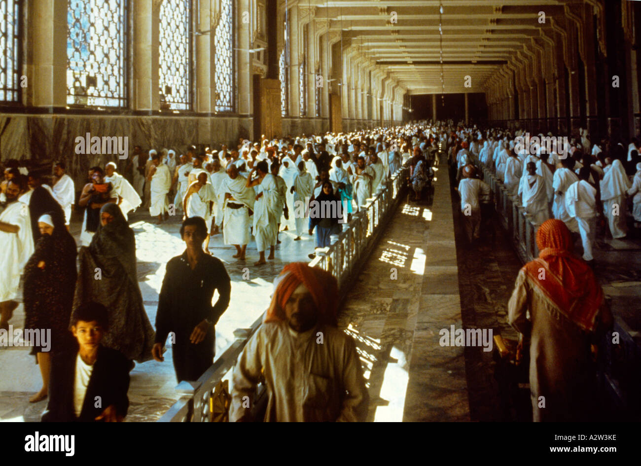 Makkah Saudi Arabia Hajj Pilgrims The Running Between As-safa & Marwa ...