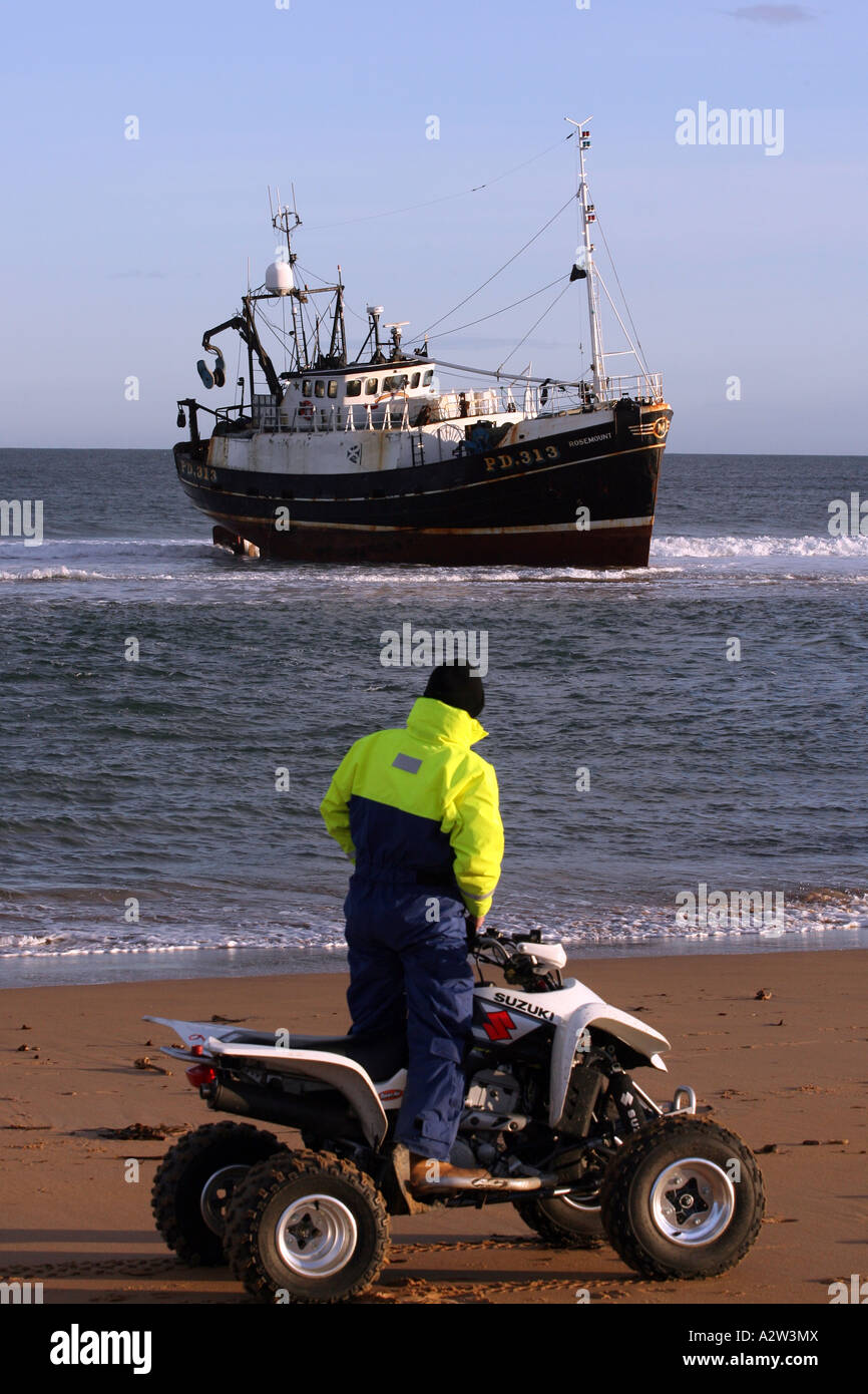 FISHING TRAWLER 'ROSEMOUNT' WHICH RAN AGROUND ON THE BEACH AT RATTRAY ...