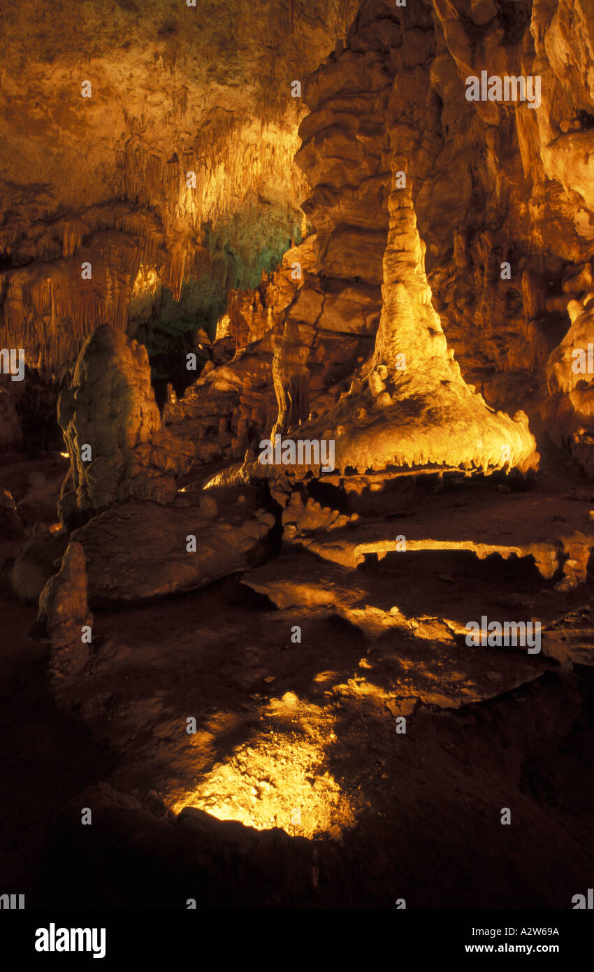 Castelcivita cave hi-res stock photography and images - Alamy